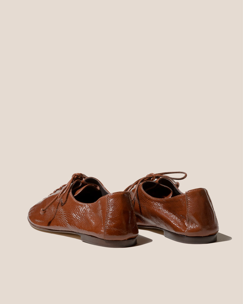 PLEGADA CRINKLED GLOSSY - Deconstructed Lace-up Shoe – Hereu Studio